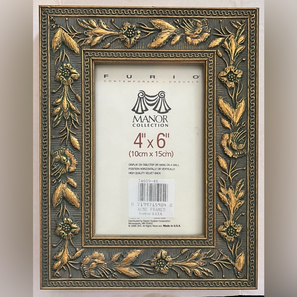 Furio Manor Collection | Accents | Gold Wantique Gray Wooden Wall Or ...